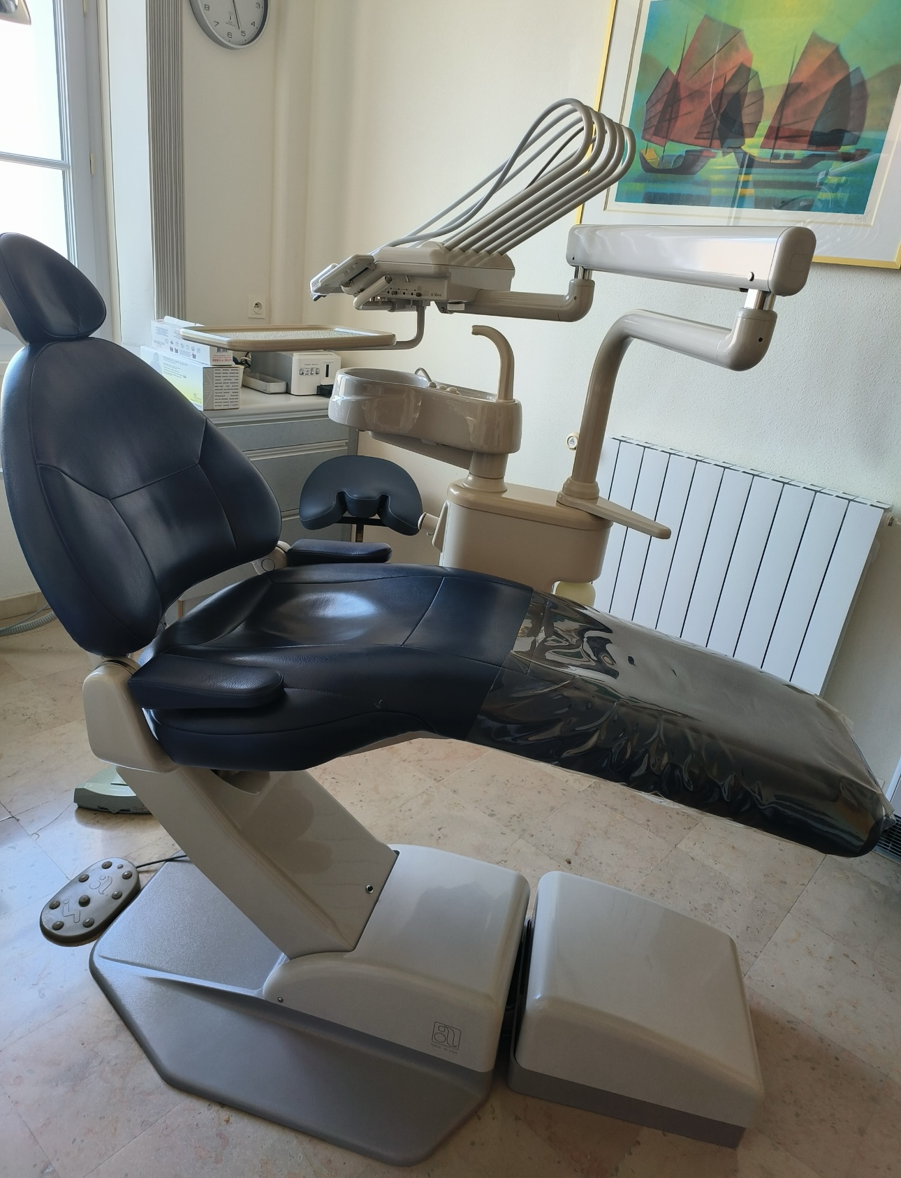 Fauteuil Adec radius 1040 - Dental Services